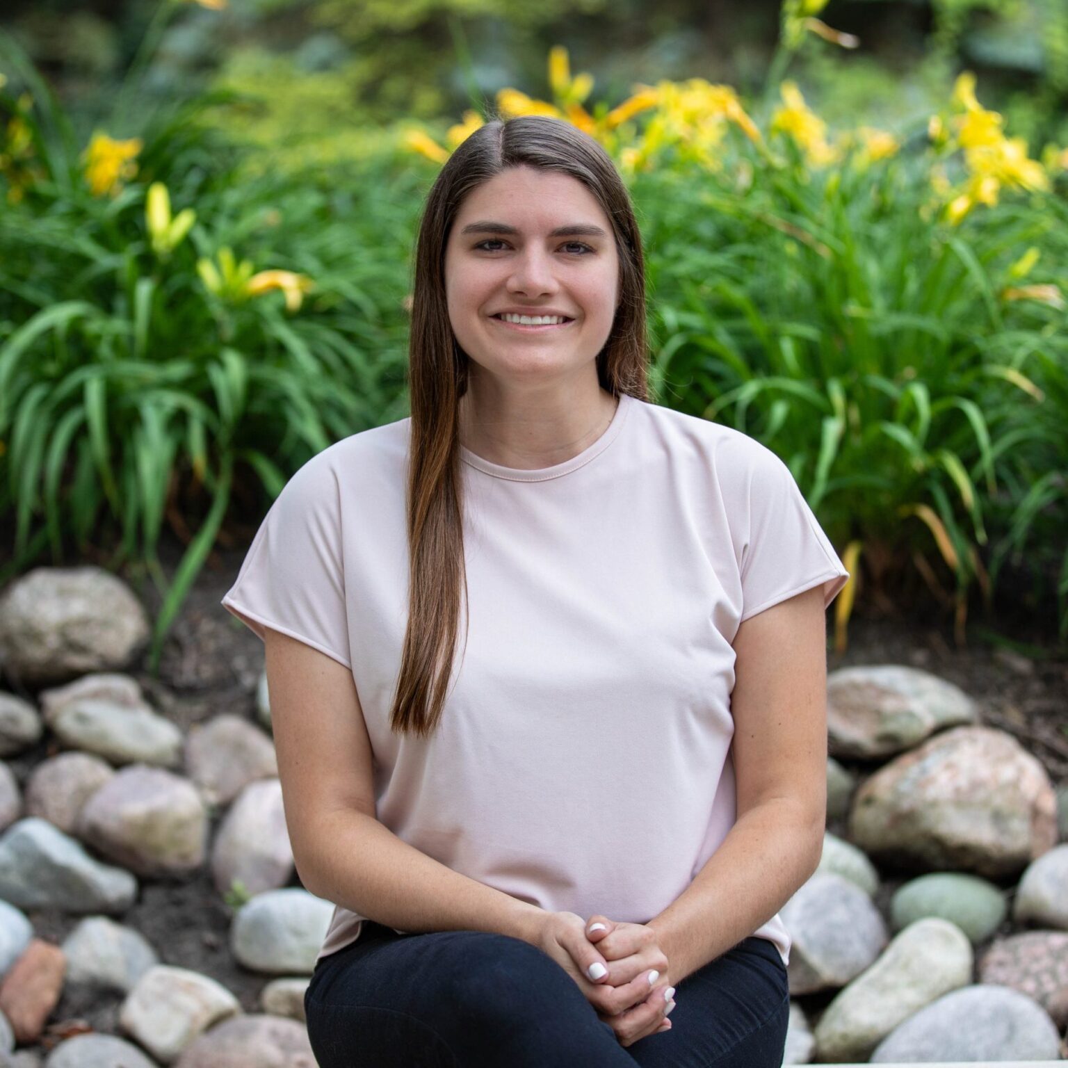 Agoraphobia: What It is and Symptoms - Light On Anxiety